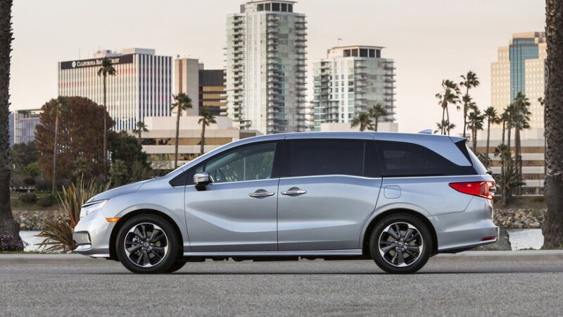 Minivans with Rear Windows That Roll Down - Glory4cars